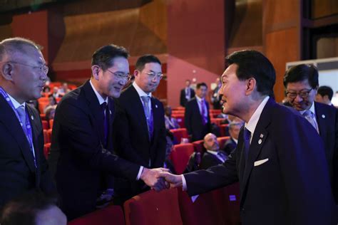 불황일 때 기회 온다내년 새판 짜는 재계 이투데이