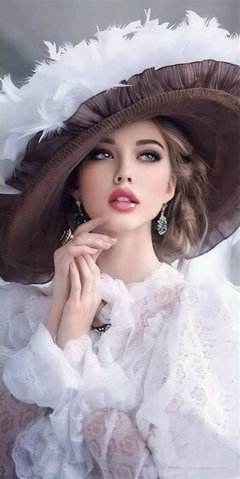 Pin On девушки в шляпке