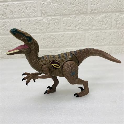 Hasbro 2015 Jurassic World Velociraptor Delta Figure Growler •lights
