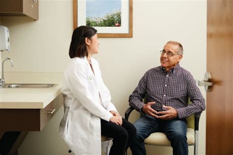 What To Know About Medicare And Pacemaker Coverage Oak Street Health