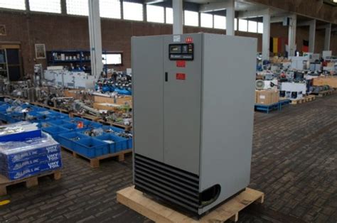 Liebert Dig Wave Magnetic Synthesizer Industriële Veiling Eindhoven Liebert Dig Wave Magnetic Synthesizer Industriële Veiling Eindhoven