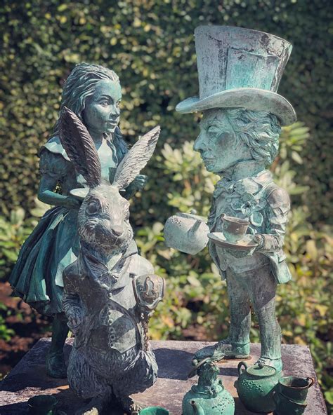 Alice Wonderland Bronze Free Photo On Pixabay