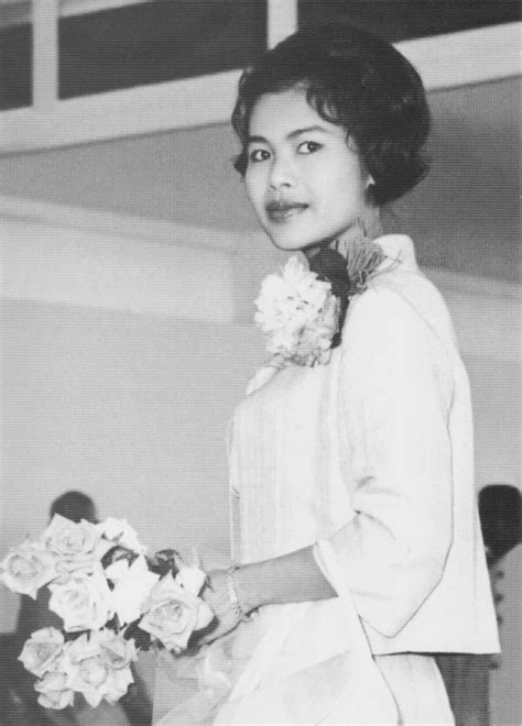สมเด็จพระนางเจ้าสิริกิติ์ พระบรมราชินีนาถในพระบาทสมเด็จพระปรมินทรมหาภูมิพลอดุลยเดชฯ ขอจงทรงพระ