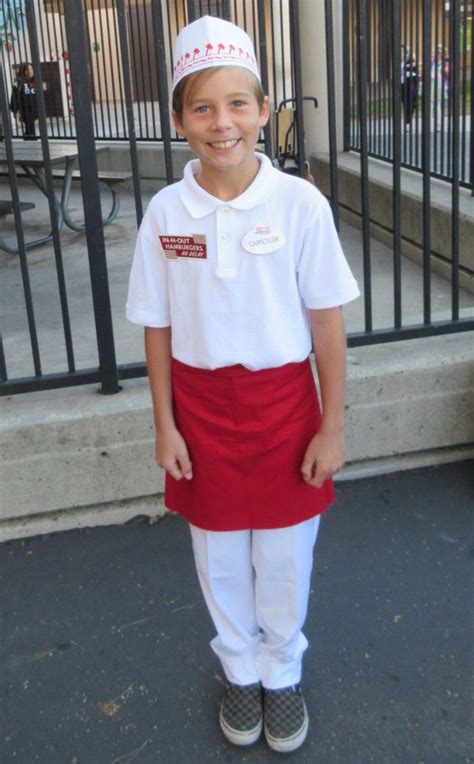 In N Out Worker Innoutburger Halloween In N Out Worker Uniform In