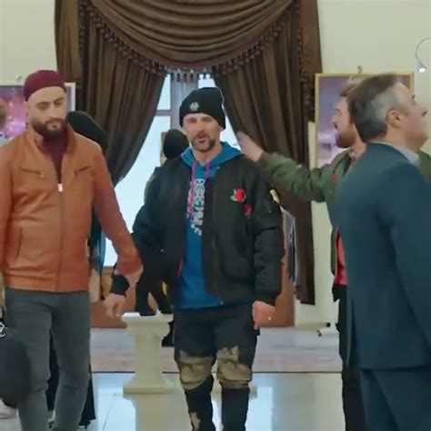 رپ خوندن امین حیایی وقتی امین حیایی حمید صفت و مهراد هیدن میخونه 😱😂