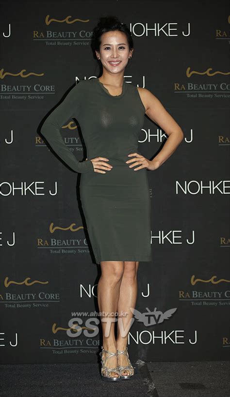 [ss포토] 조여정 아찔한 몸매 드러내는 원피스 뉴스인사이드