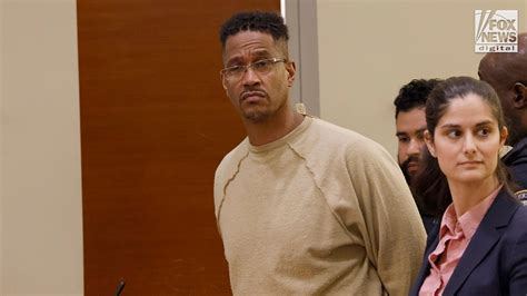 Ex Con Murder Suspect Seen Smiling With Da Pleads Not Guilty Held