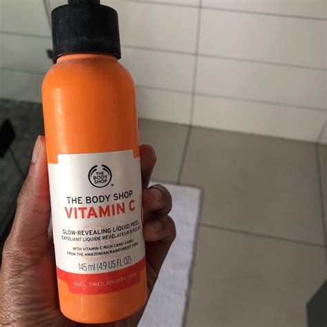 Vitamin C Glow Revealing Liquid Peel From The Body Shop Vegan Product