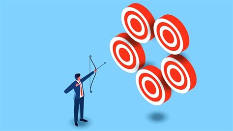 여러 작업 여러 목표 더 효율적이고 능숙하고 유리한 5개의 목표물을 쏘는 것을 목표로 활과 화살을 들고 있는 사업가 5가지