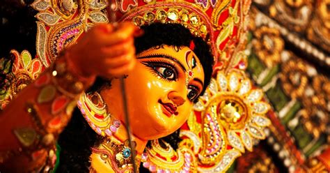 Navratri 2022 दुर्गा पूजा में क्यों किया जाता है कन्या पूजन जानें
