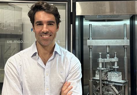 Fernando Moreno Catedrático Y Premio Nacional De Investigación En La