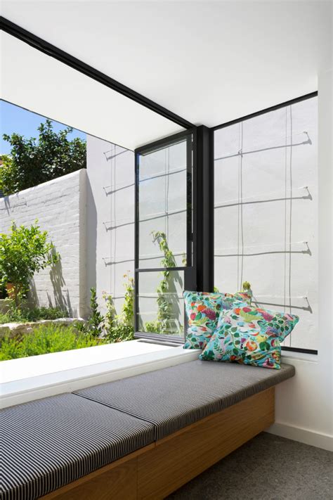 45 Window Seat Designs For A Hopeless Romantic In You