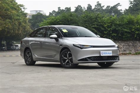 小鹏汽车自研芯片易车