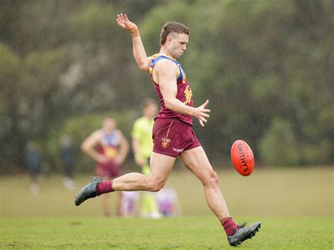 Au Welcome Ely Smith