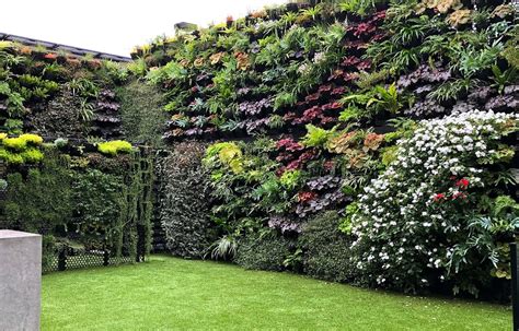 10 Super Easy Vertical Garden Ideas For Small Spaces