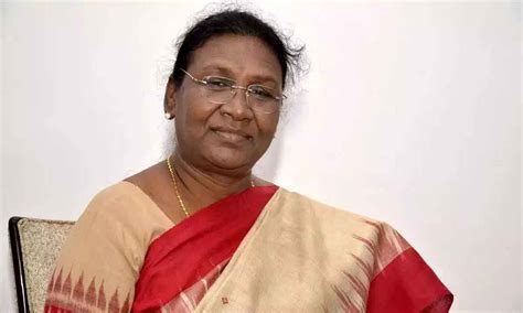 President Of India Draupadi Murmu Arrives In Tirumala To Offer Prayers