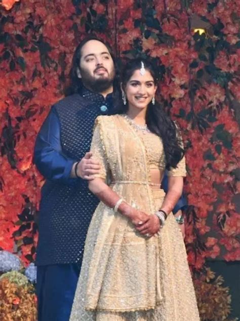 ముఖేష్ అంబానీ కోడలు రాధిక మర్చంట్ గురించి ఈ 5 విషయాలు మీకు తెలుసా Times Now Telugu