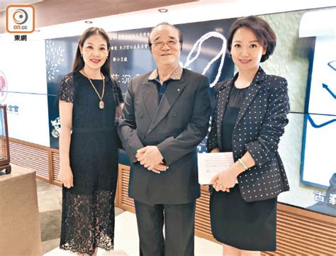 Party Life香頌瑰寶古萃沉香慈善義賣展 東方日報