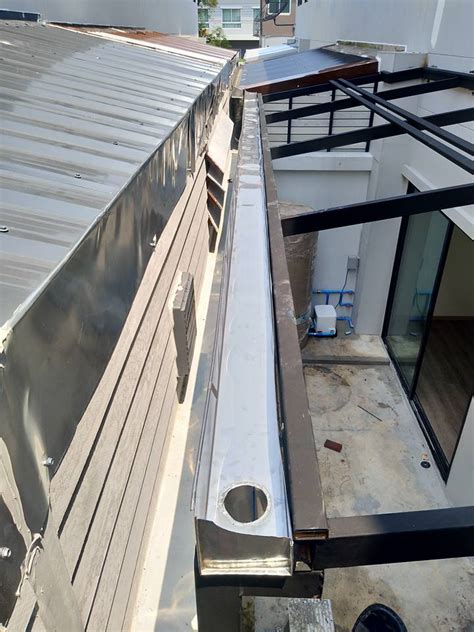 🚩 รางน้ำฝนสแตนเลสเกรด304 🚩ขนาด5นิ้ว หนา0 4บัดกรีตะกั่ว 📌 รับประกันยาวๆครับ📌 📲สนใจสอบถามได้เลย