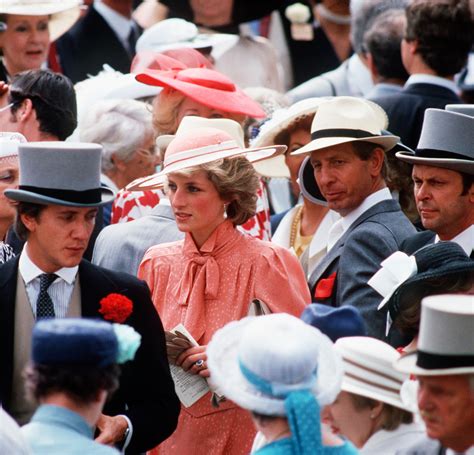 What Princess Diana Wore To Royal Ascot Who What Wear