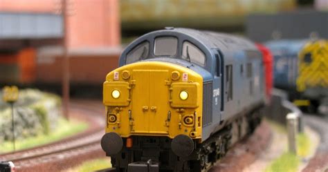 Voie De Débord La Class 37049 Bachmann Patinée Par Lees Locos