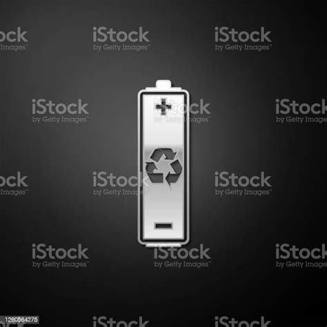 검은 색 배경에 격리 된 재활용 기호 아이콘실버 배터리 재활용 기호가 있는 배터리 재생 에너지 개념 긴 그림자 스타일 벡터 개념에 대한 스톡 벡터 아트 및 기타 이미지