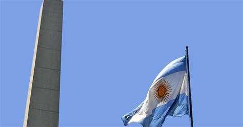 Capital Argentina é Repleta De Monumentos Imponentes