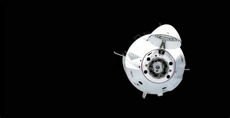 La Sexta Misión Tripulada De La Nasa Y Space X Llega A La Estación