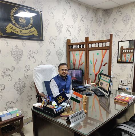 Last Time Barring In This Office Mudit Jain 20 Comments