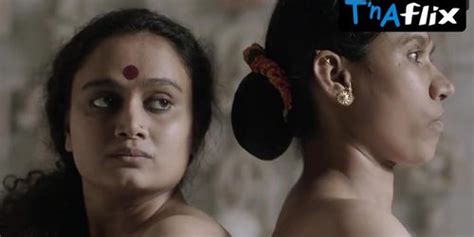 Chhaya Kadam Breasts Scene In Nude Chitraa