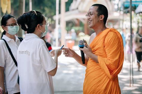 💢วัดสวรรคาราม ในพระสังฆราชูปถัมภ์ วัดกลาง อำเภอสวรรคโลก จังหวัดสุโขทัย ร่วมกับคณะศรัทธาแจก