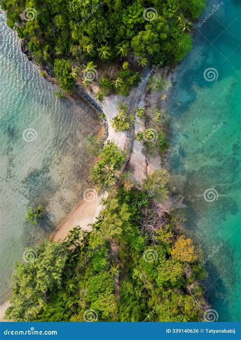 View Of The Pier And The Ocean On A Resort Island In The Maldives Stock
