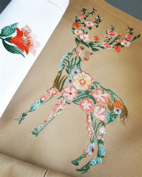 Фартук Машинная вышивка Цветы Машинная вышивка Вышивка Цветы