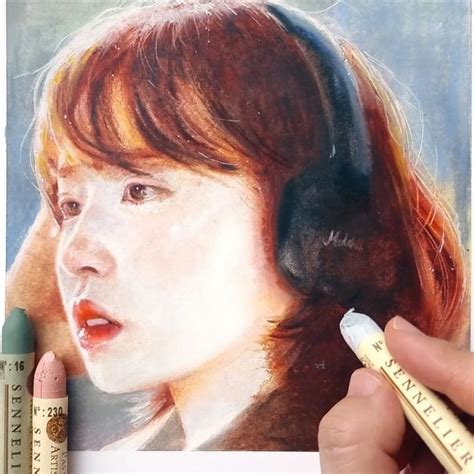 밍기적그린 아뜰리에 맑고 쨍한 색감을 오일파스텔로 표현해보세요 세모림작가님의 오일파스텔 인물화입니다🦋 작가님계정👉 Semorimofficial 오일파스텔 오일