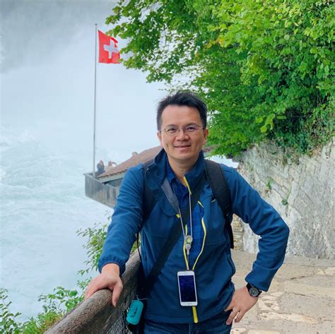 國立嘉義大學入口網 科技管理學系暨研究所 盧永祥 教授