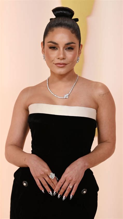 Gabriella Montez Hairstyles