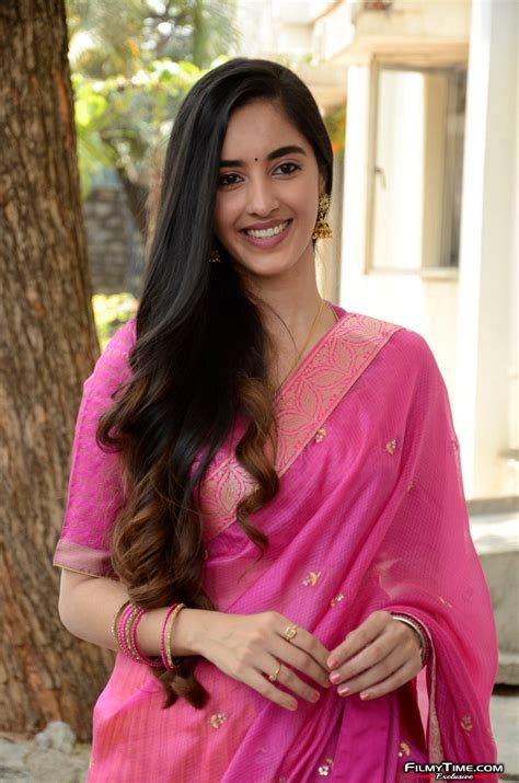 Simran Kaur Wallpapers