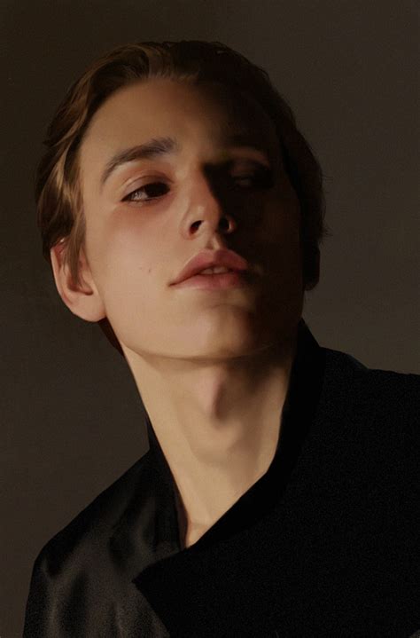 库存的几张小画卢宁的画插画师作品涂鸦王国