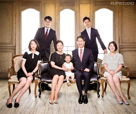 이용후기 첫 가족사진 촬영 가족모두 만족스러워해요