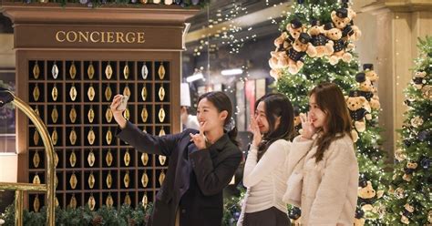 크리스마스 한달 앞으로…호텔업계 한정 굿즈에 이색 케이크