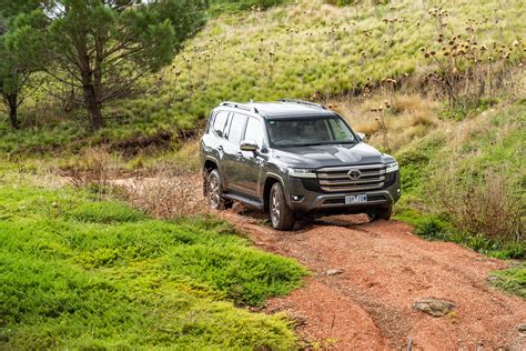 2022 Toyota Landcruiser 300 Series Sahara Review Carexpert