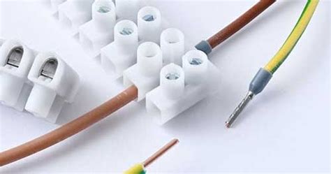 What Is A Terminal Block Significance And Types Electricaleasy Com