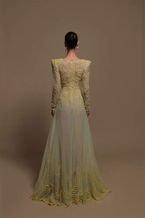 Пин на доске فستان سهرة