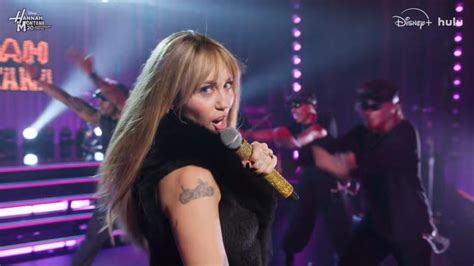 Miley Cyrus Sings ‘best Of Both Worlds And ‘the Climb As Hannah
