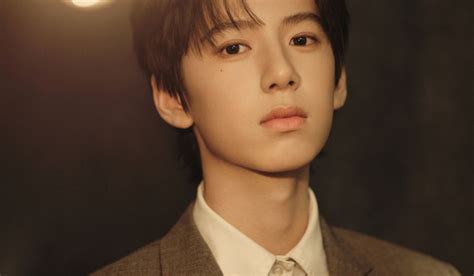 รวมรูปภาพของ ภาพสะเทือนใจ หลินจื่อเย่ วัย 14 ถูกซาแซงจีนรุมคุกคามหนัก หนีเข้าลิฟต์ตัวสั่นทรุด