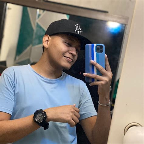 Mickyminiee Cam Model Free Live Sex Show And Chat Stripchat