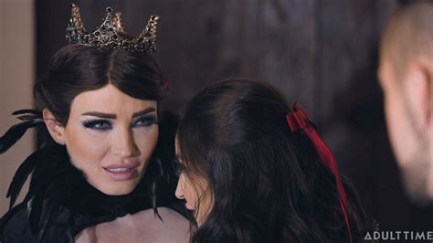 Transfixed Starring Dante Colle Emily Willis Natalie Mars Naked Gallery