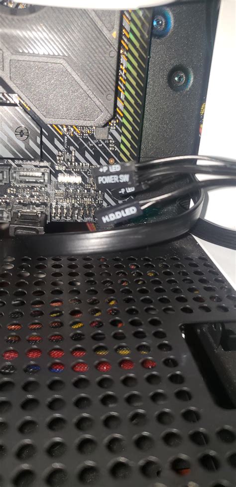 No Matter Where I Put This In The Mobo The Pc Doesnt Turn On R Nzxt