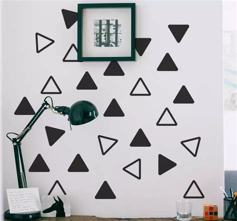 Geometric Triangular Patterns Location Sticker
