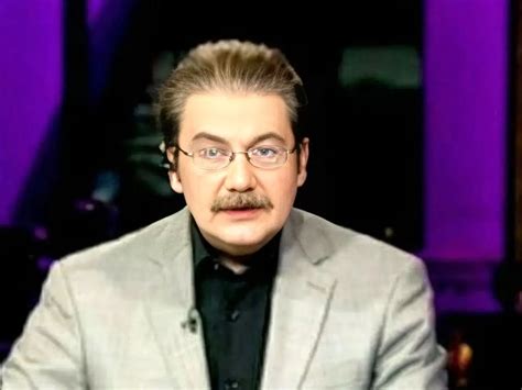 عکس رضا حسین زاده گوینده سابق خبر عزادار همسرش شد؛ خانم دکتر بهرامی کیست؟